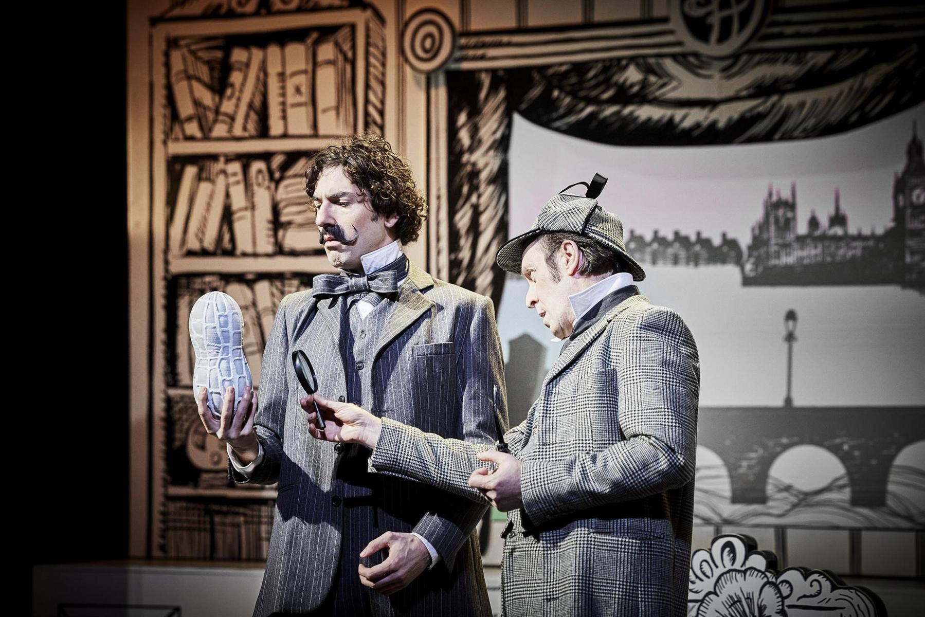 La chienne des Baskerville - La Scène Parisienne | THEATREonline