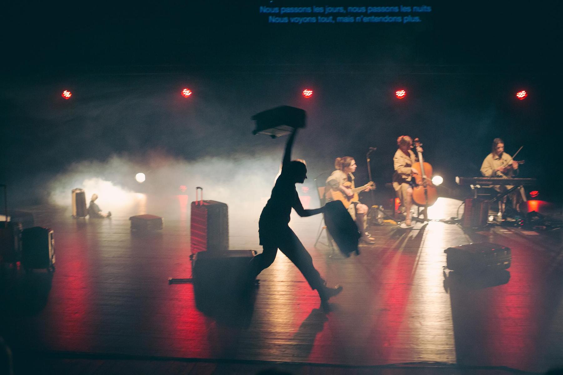 Danse macabre - Cartoucherie - Théâtre du Soleil | THEATREonline