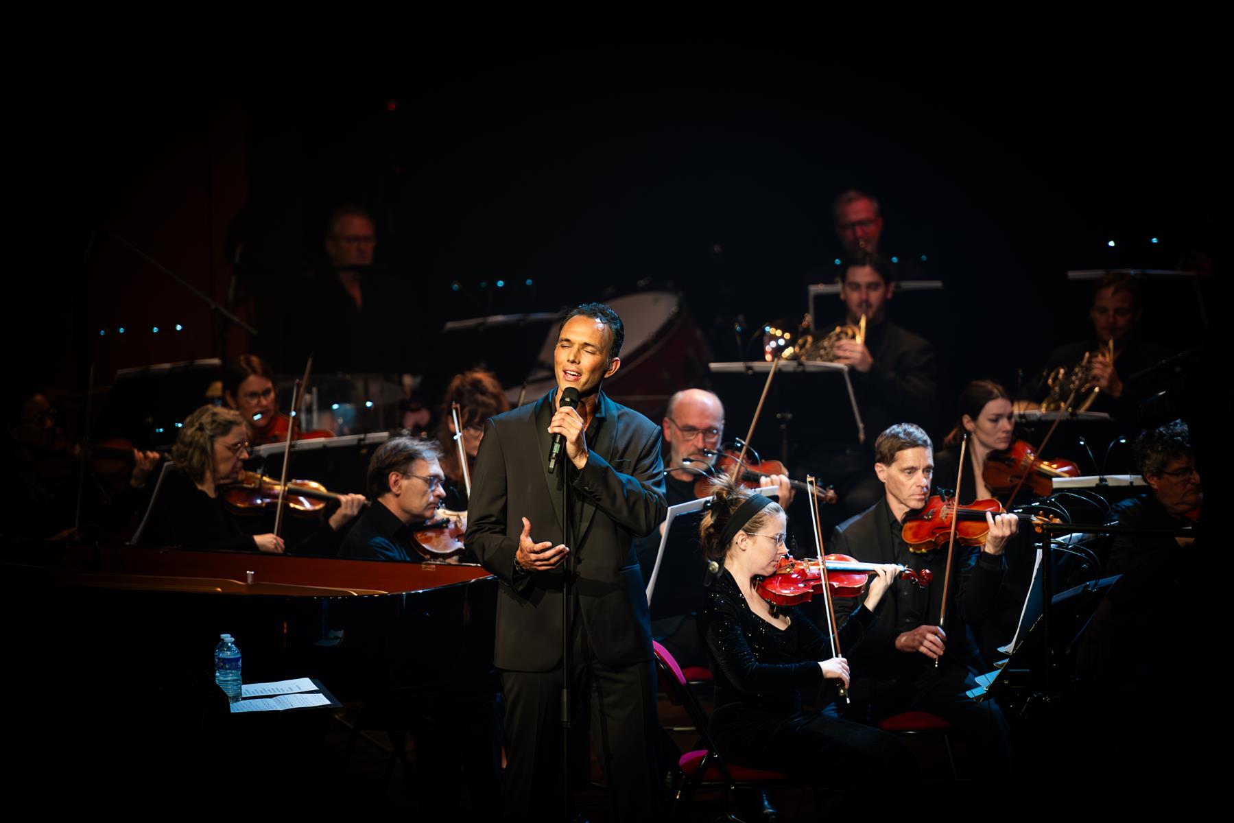 Aznavour 100 ans - concert symphonique - Grand Rex | THEATREonline