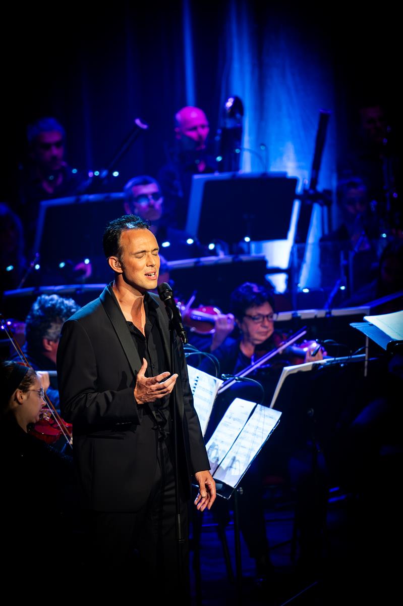 Aznavour 100 ans - concert symphonique - Grand Rex | THEATREonline