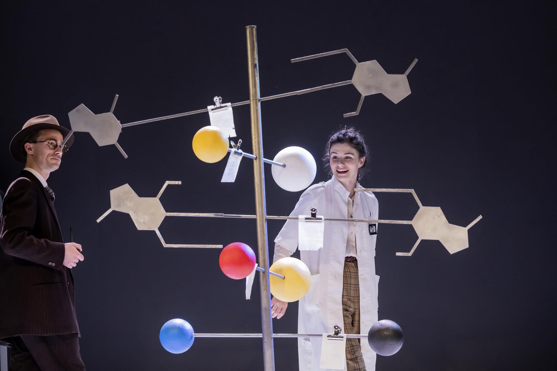 L'Affaire Rosalind Franklin - Reine Blanche | THEATREonline
