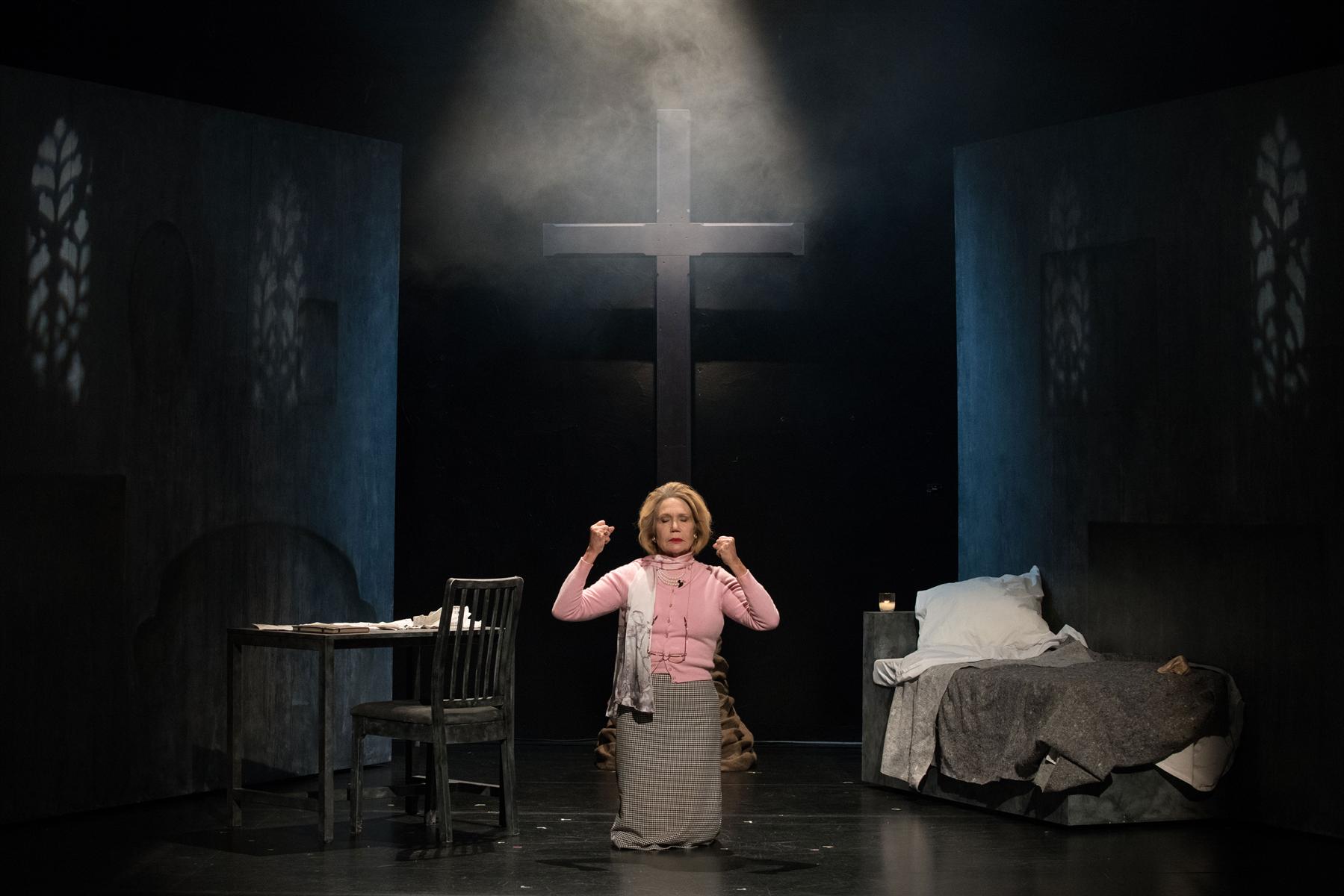 Je suis la maman du bourreau - Pépinière Théâtre | THEATREonline