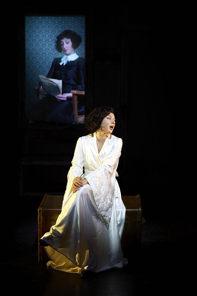 Music-Hall Colette - Théâtre Jean Arp | THEATREonline