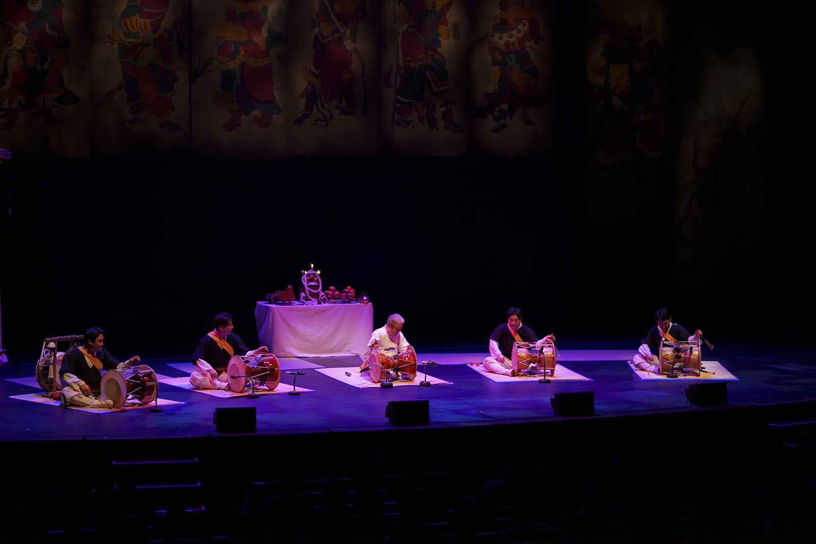 Samul Nori - Percussions et danses traditionnelles de Corée ...
