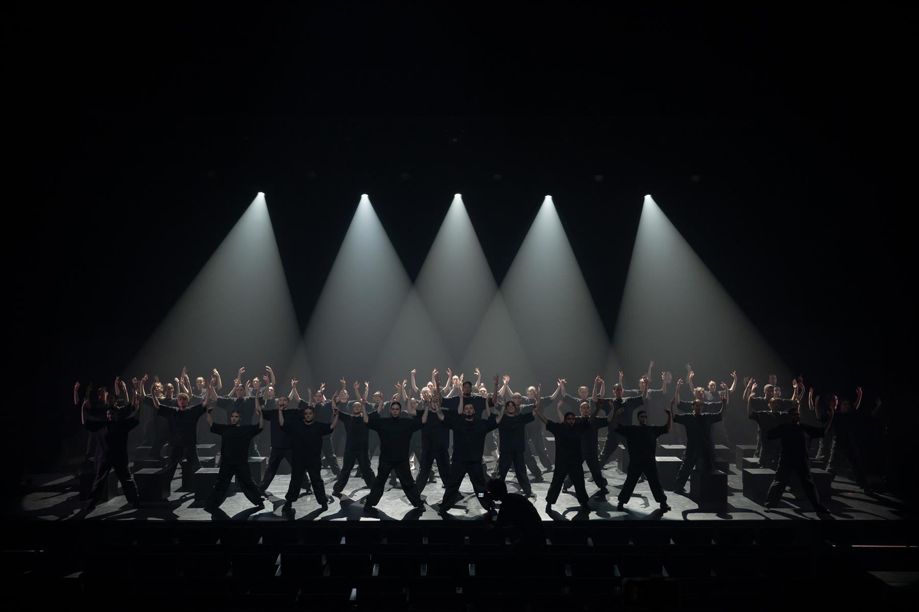 Sadeck Berrabah - Murmuration Level 2 - Théâtre du Casino d'Enghien ...