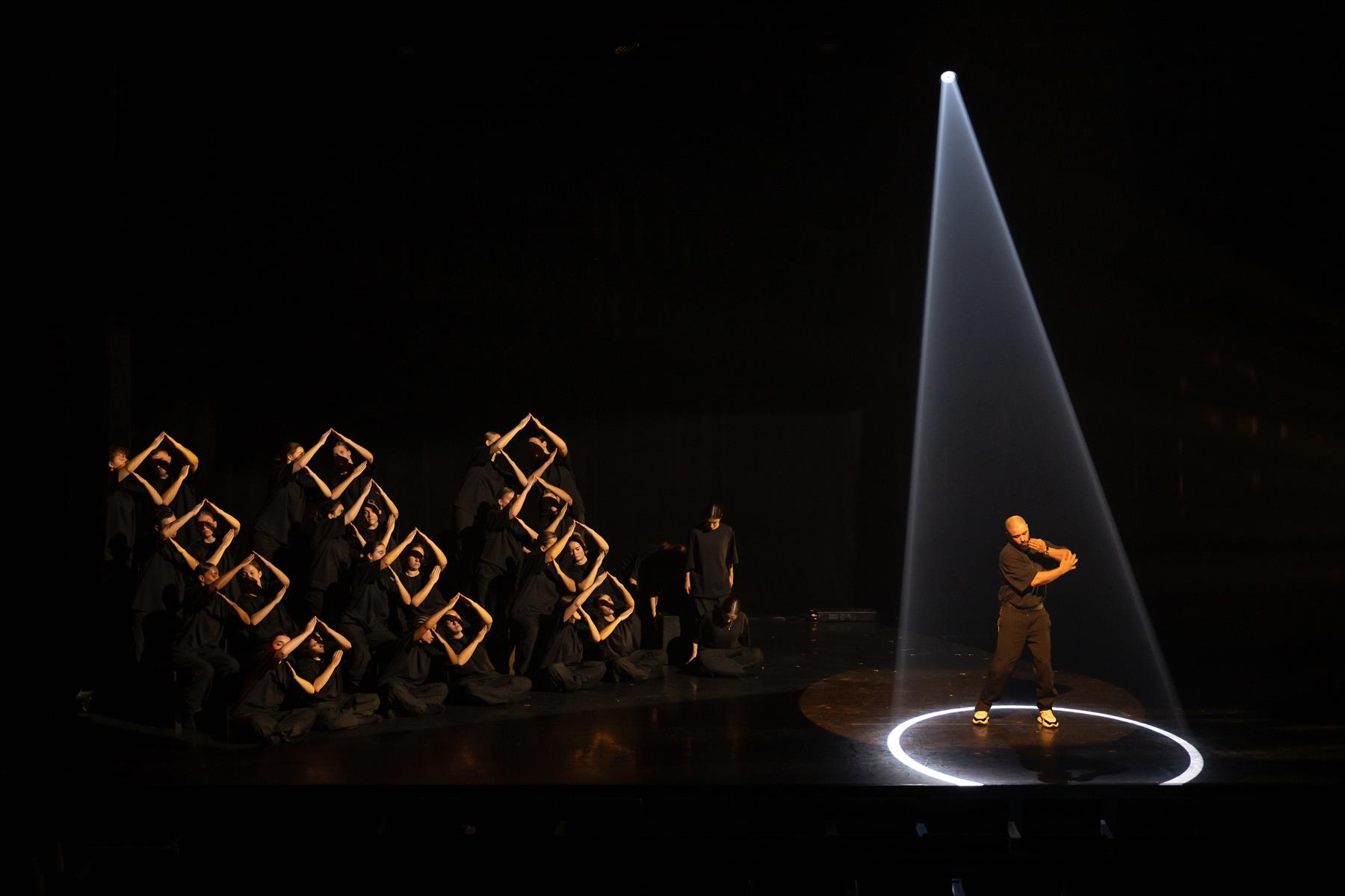 Sadeck Berrabah - Murmuration Level 2 - Palais des Sports - Dôme de ...