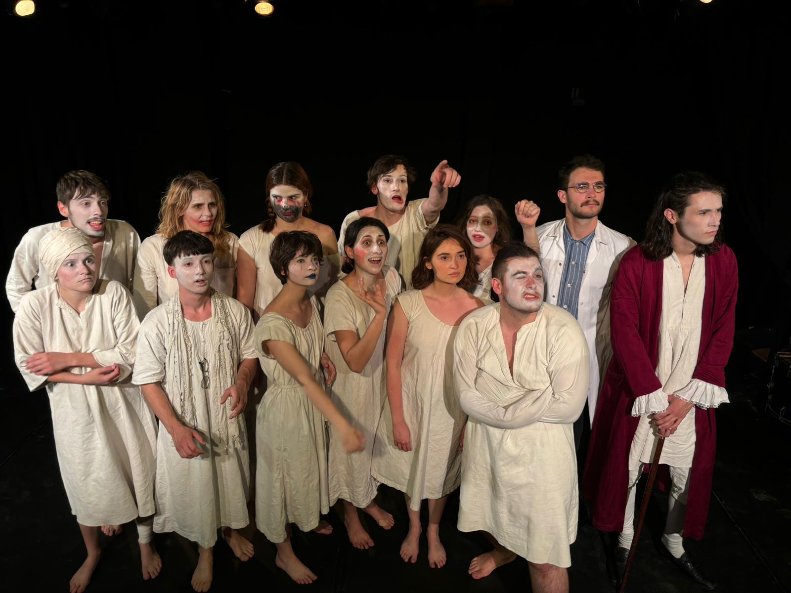 Marat/Sade - Théâtre du Gouvernail | THEATREonline